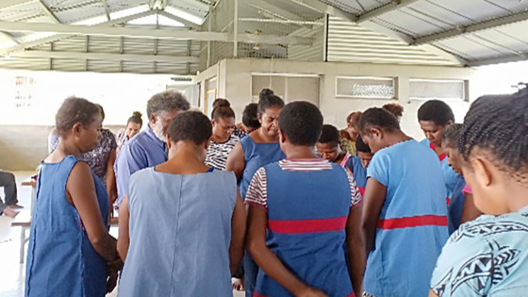 Adventist students share the love of Jesus with inmates – Adventist Record