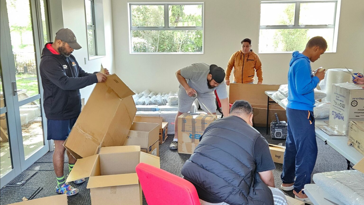 Technology for Tongan schools – Adventist Record